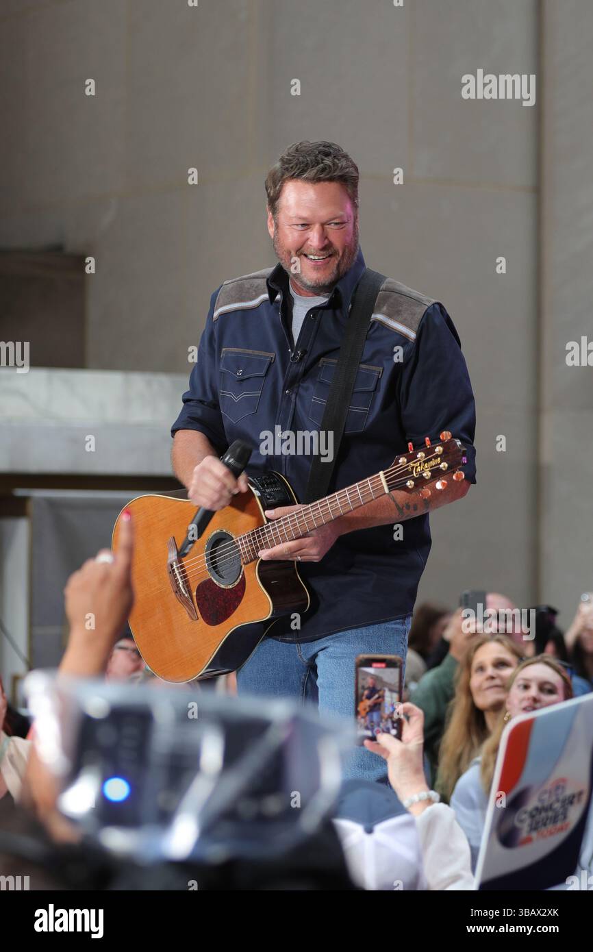 NEW YORK, NY - MAY 13, 2025: Country music star Blake Shelton performs ...