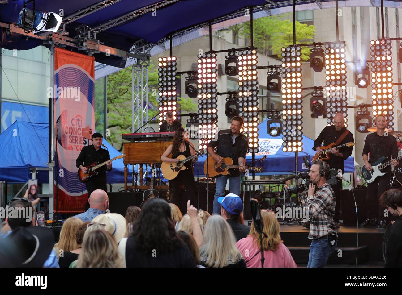 NEW YORK, NY - MAY 13, 2025: Country music star Blake Shelton performs ...