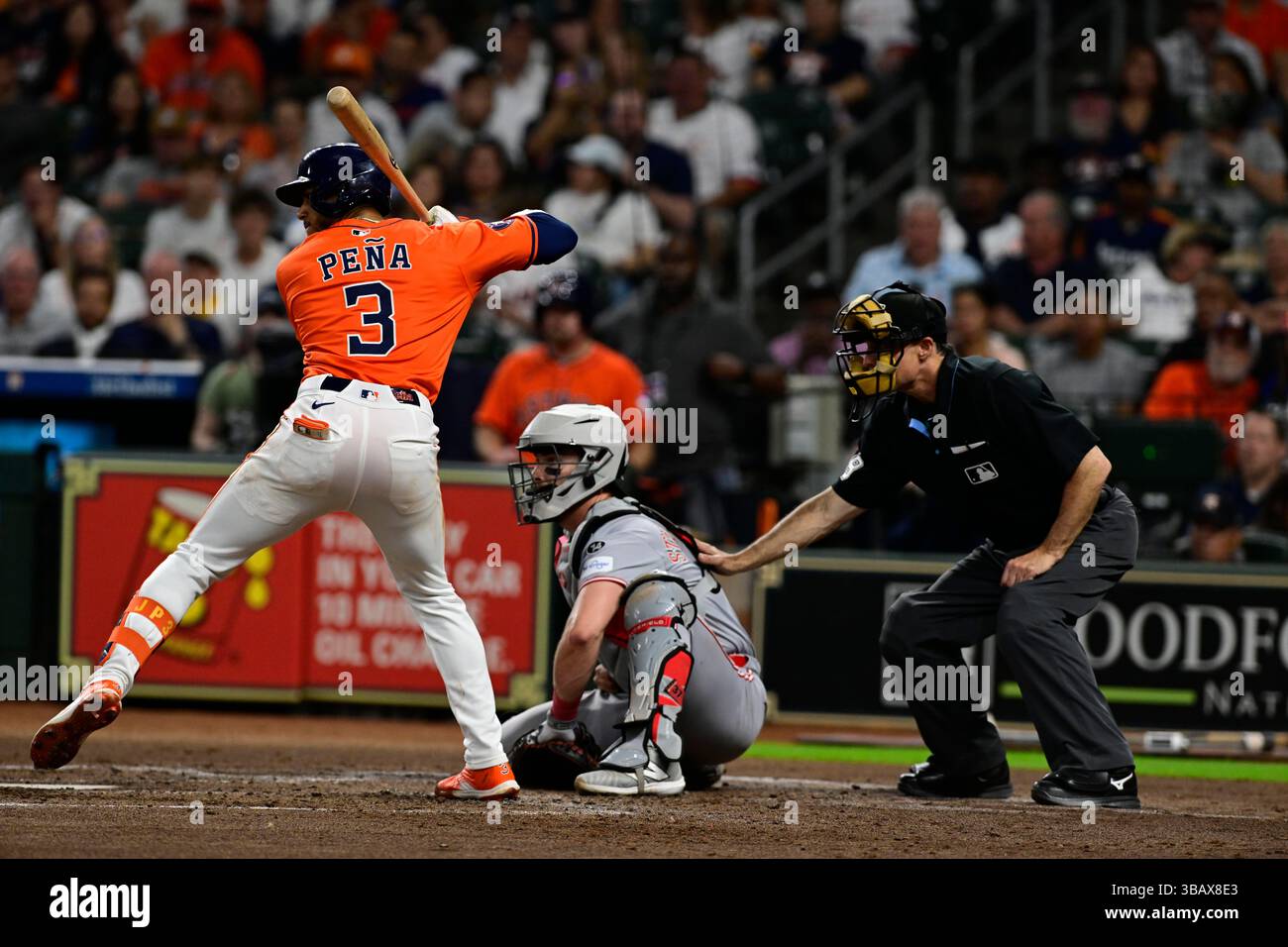 Houston Astros shortstop Jeremy Pena (3), Cincinnati Reds catcher Jose ...