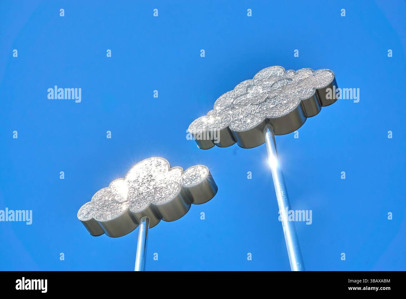 Floating reflectors hi-res stock photography and images - Alamy