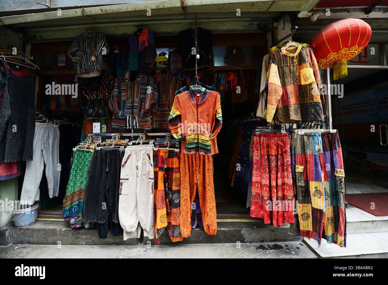 Nepali clothes shop at the Thamel in Kathmandu, Nepal Stock Photo - Alamy