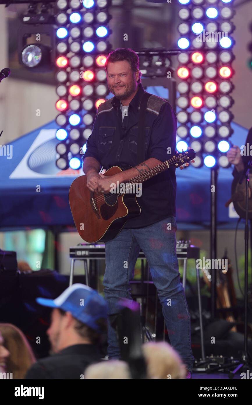 NEW YORK, NY - MAY 13, 2025: Country music star Blake Shelton performs ...