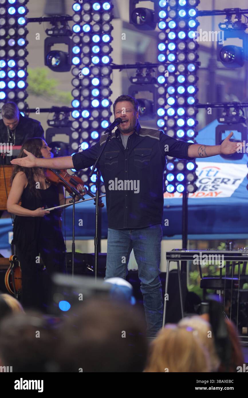 NEW YORK, NY - MAY 13, 2025: Country music star Blake Shelton performs ...