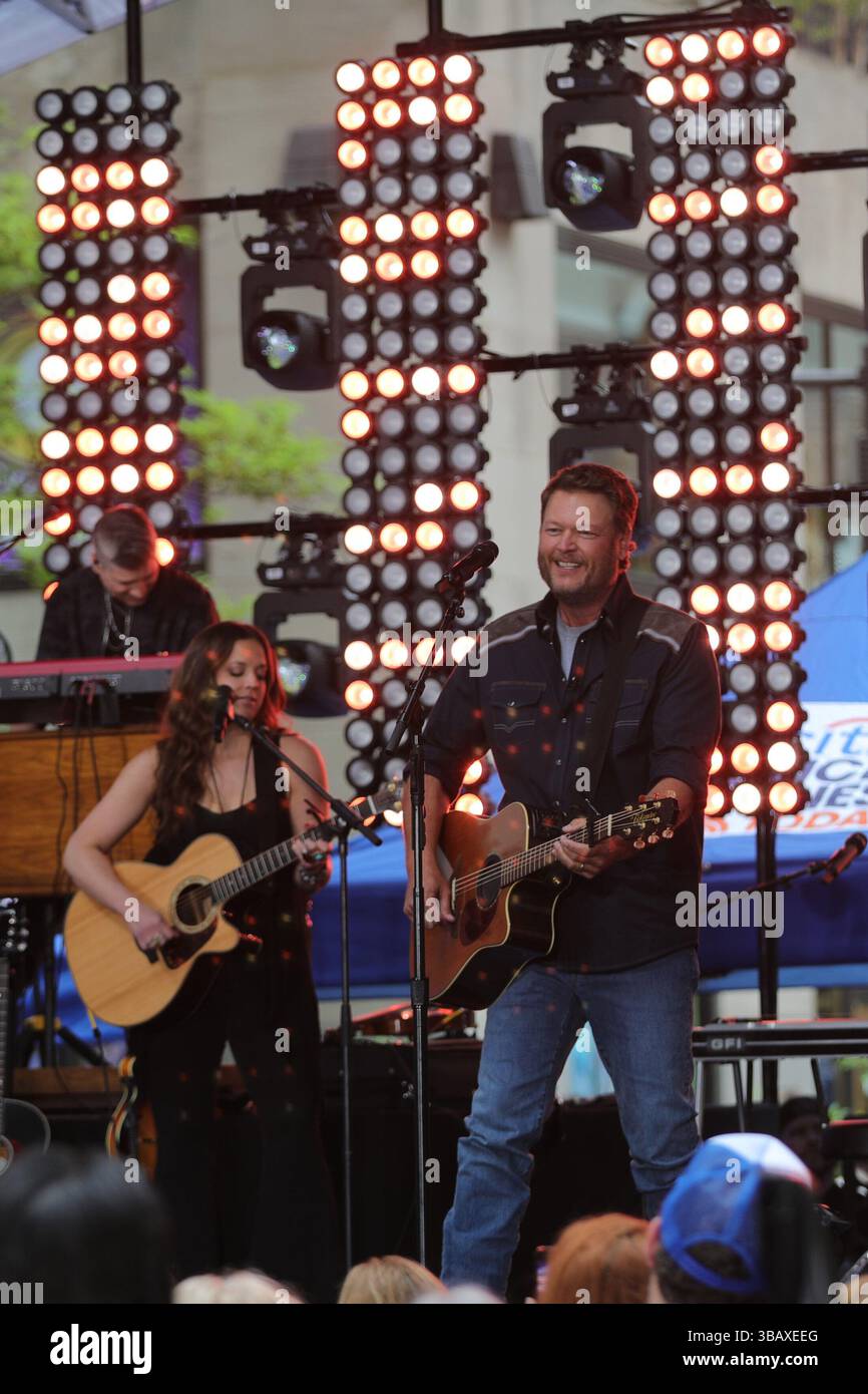 NEW YORK, NY - MAY 13, 2025: Country music star Blake Shelton performs ...