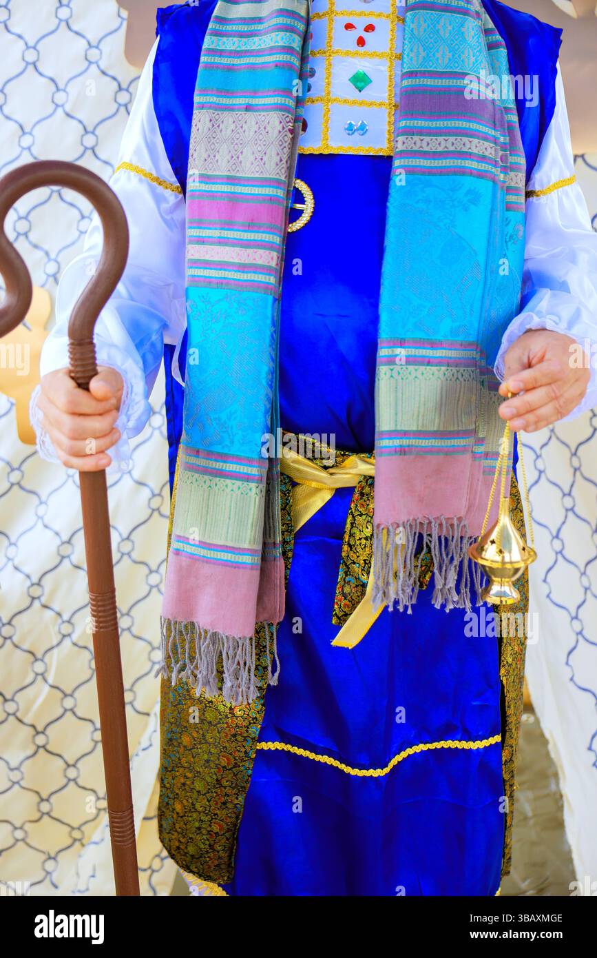 Dressed in traditional priestly garments hi-res stock photography and ...