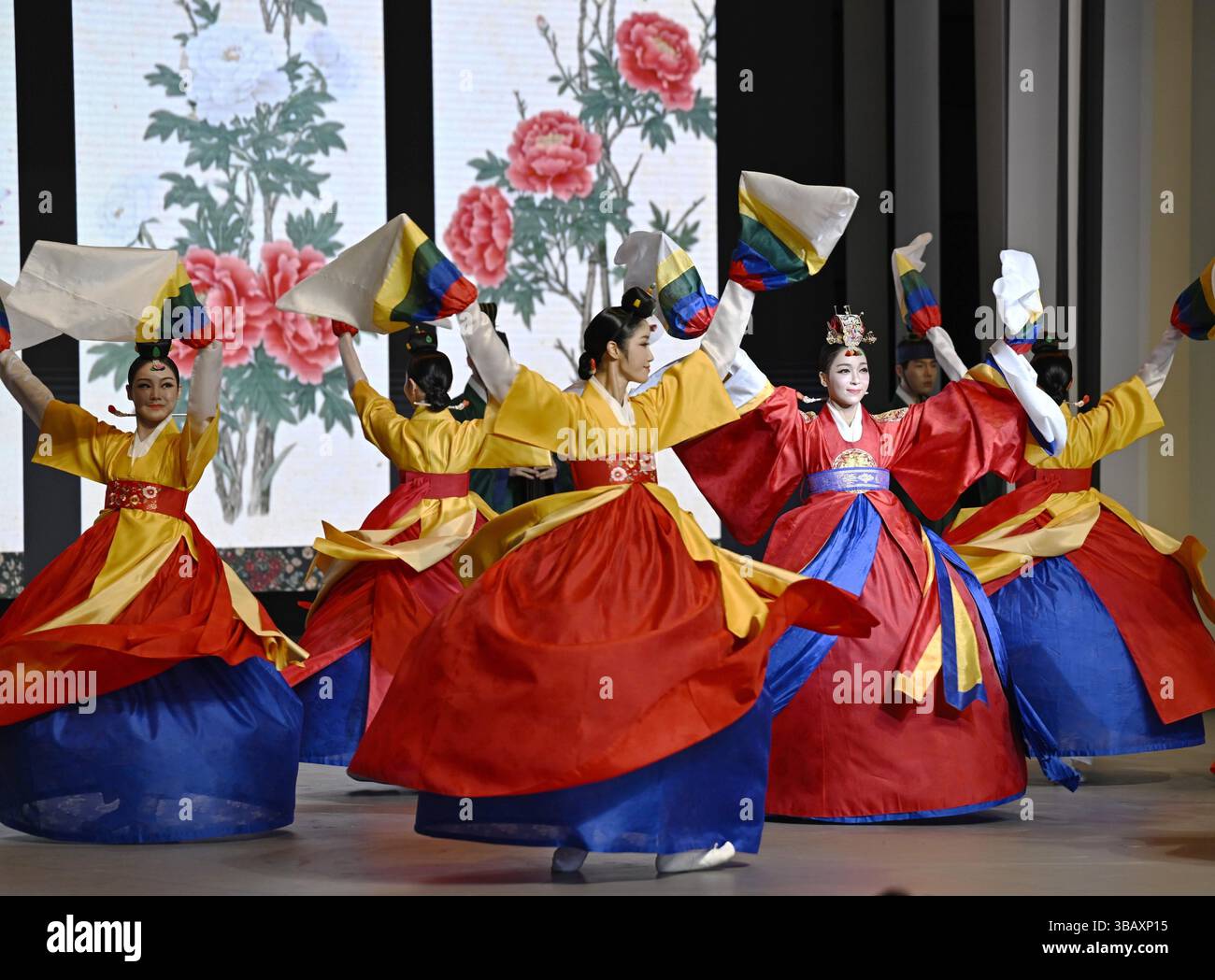 Dancers from South Korea perform at the World Exposition in Osaka on ...