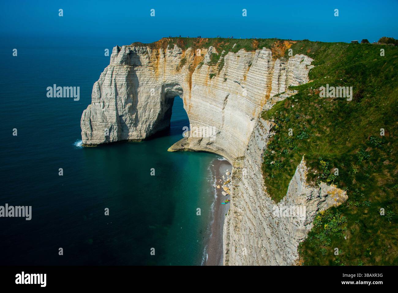 Etretat photo hi-res stock photography and images - Alamy