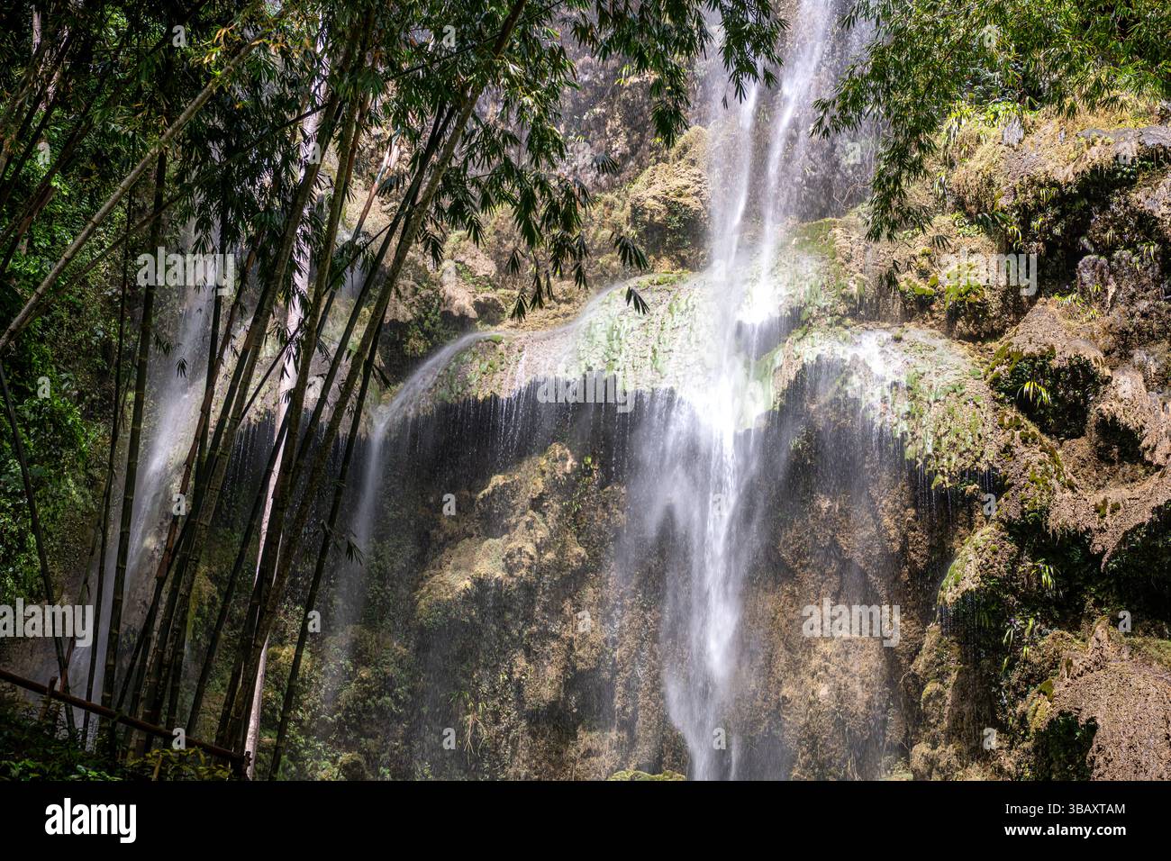 Falls waterfalls waterfall philippines hi-res stock photography and ...