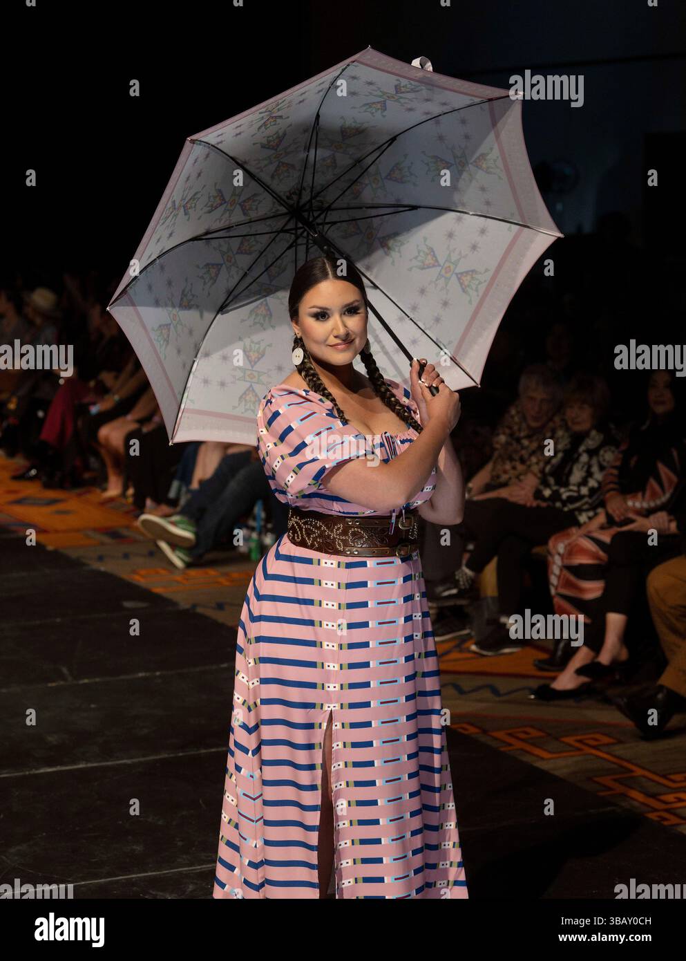 May 09, 2025 - Santa Fe, New Mexico, USA - A model walks the runway ...
