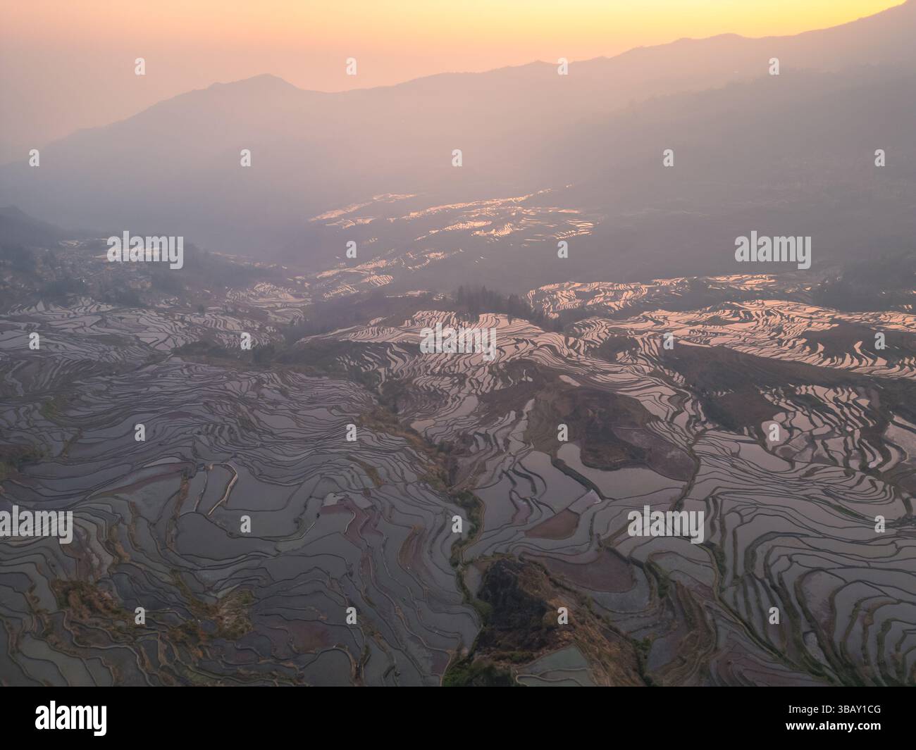 Panoramic aerial view of the Yuanyang Hani Rice Terraces, China ...