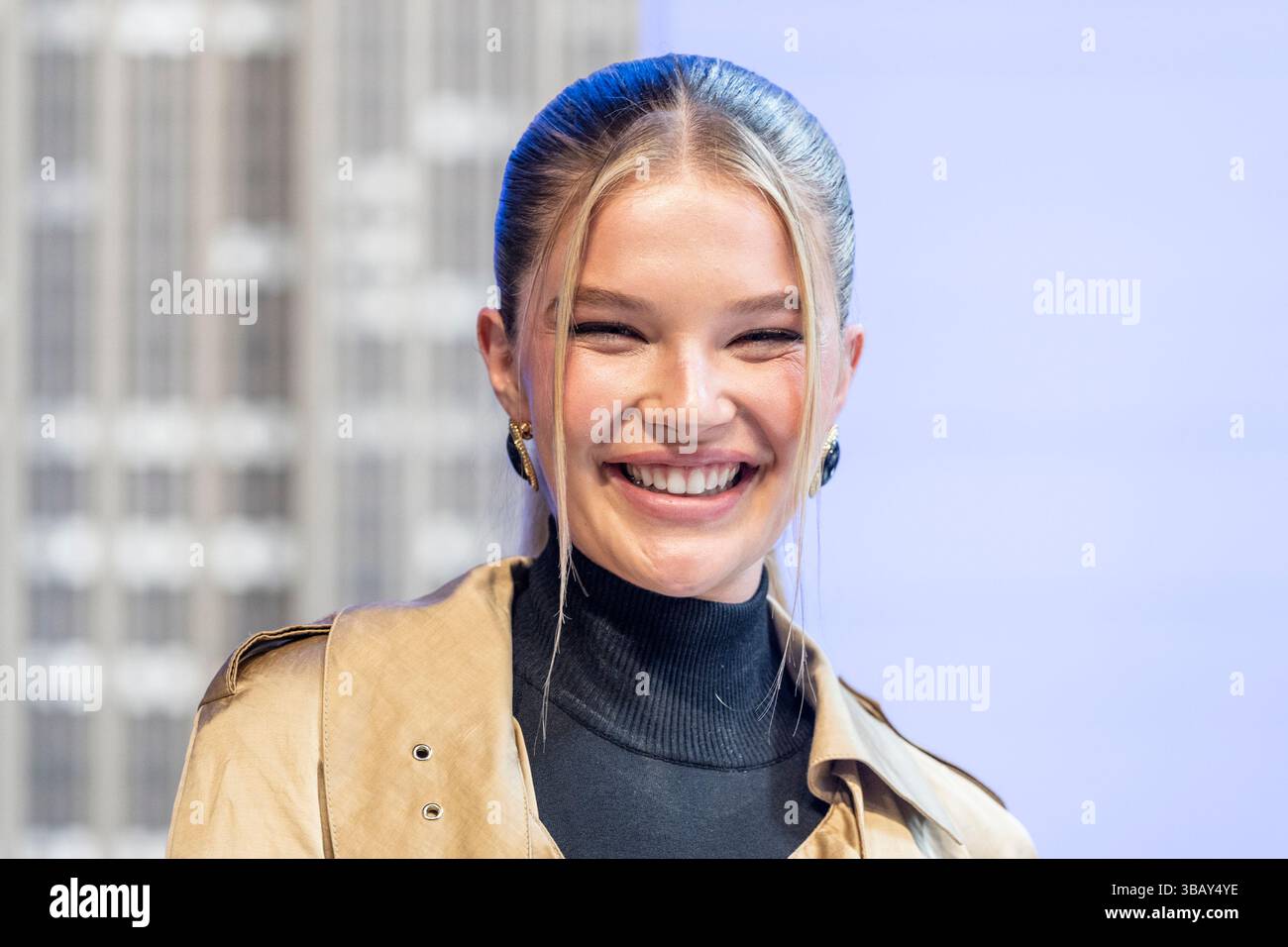Lighting sport illustrated hi-res stock photography and images - Alamy