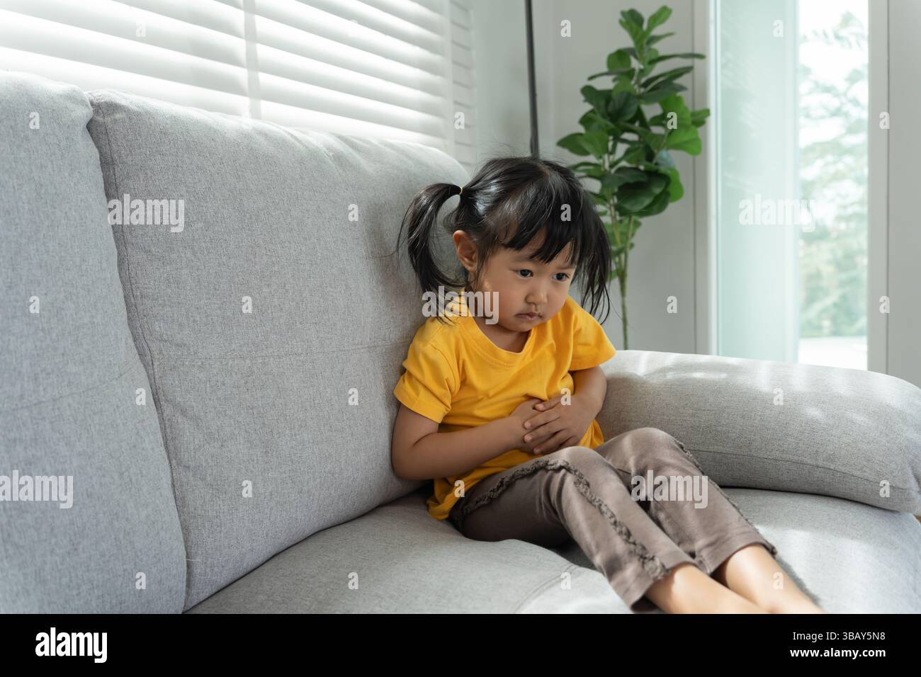 stomach ache. Children have abdominal pain, indigestion, gastritis ...