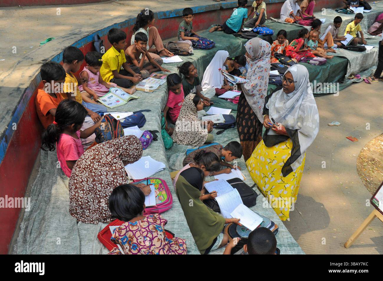 Classes For Homeless Children in Bangladesh Children taking outdoor ...