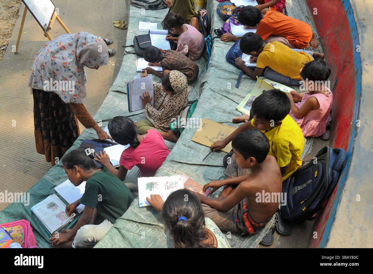 Classes For Homeless Children in Bangladesh Children taking outdoor ...