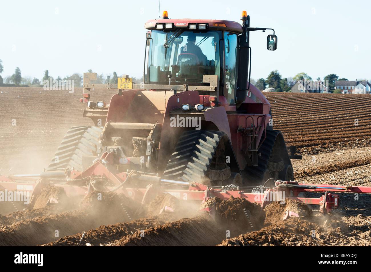 Dry soil under cultivation Stock Photo - Alamy