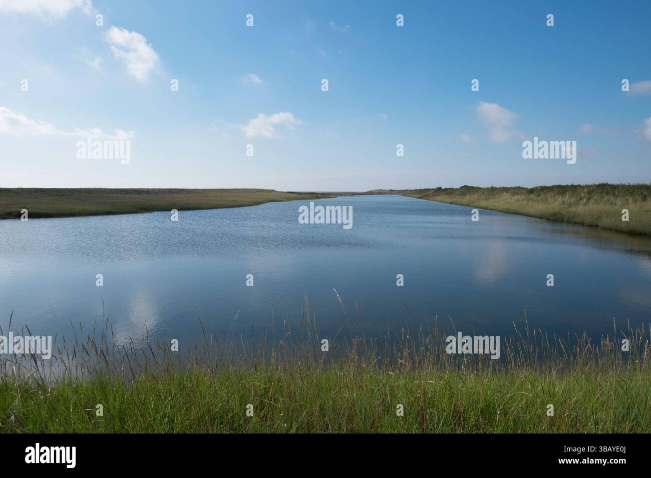 Lagoon landscapes uk hi-res stock photography and images - Alamy