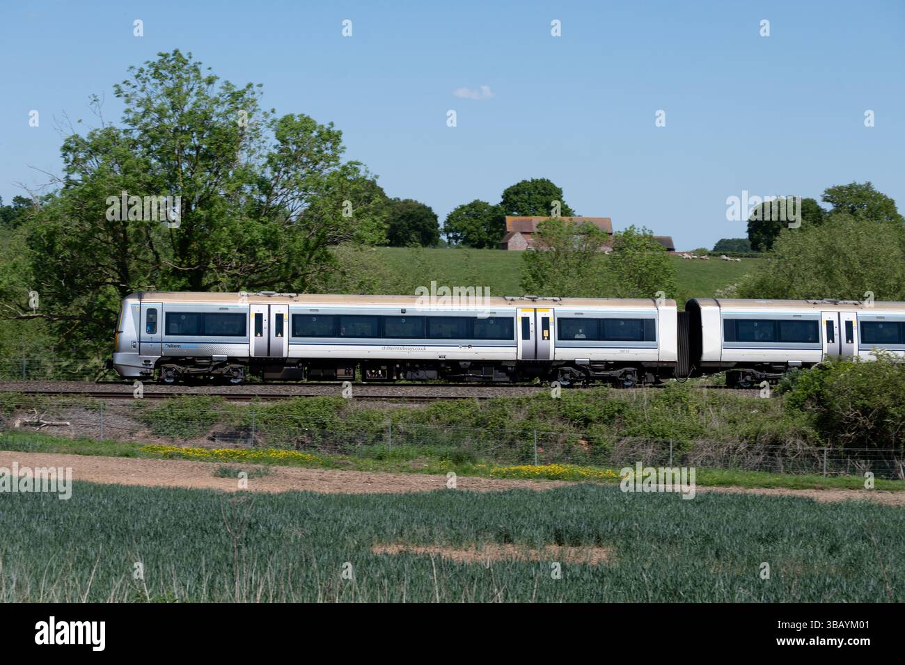 Chiltern Railways diesel train, Warwickshire, UK Stock Photo - Alamy