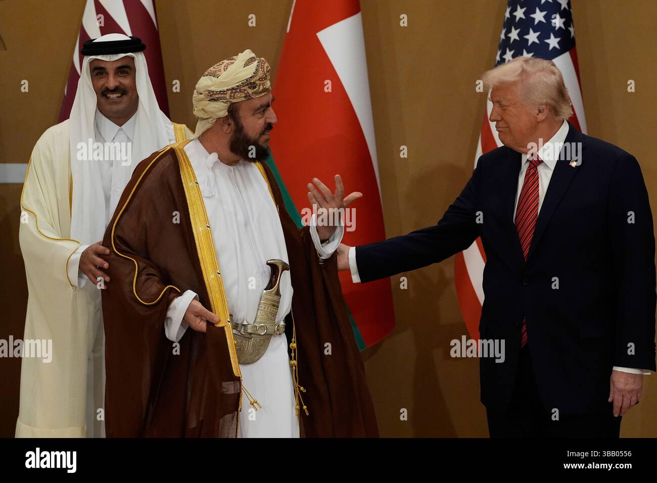 President Donald Trump speaks with Oman's Deputy Prime Minister for ...