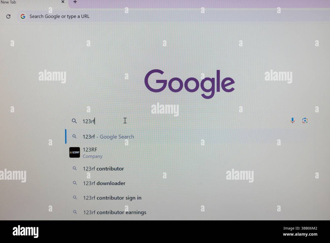 Searching for 123RF stock photography website on Google search engine ...