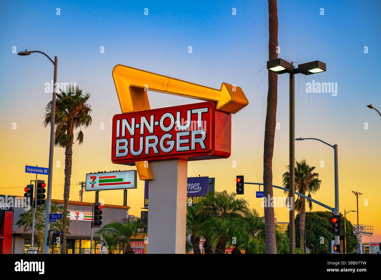 In n out burger hi-res stock photography and images - Alamy