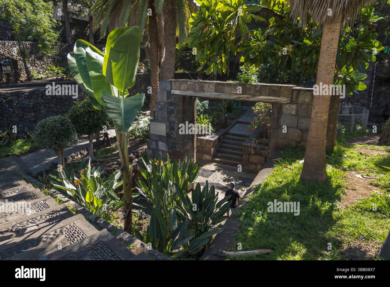 Earth Gate, Puerta de Tierra at old town of Garachico in garden Parque ...