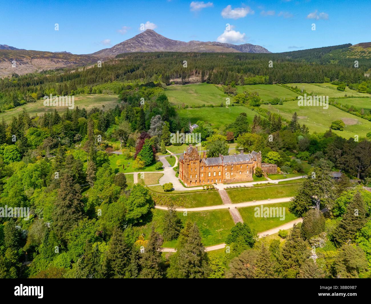 Brodick castle hi-res stock photography and images - Alamy