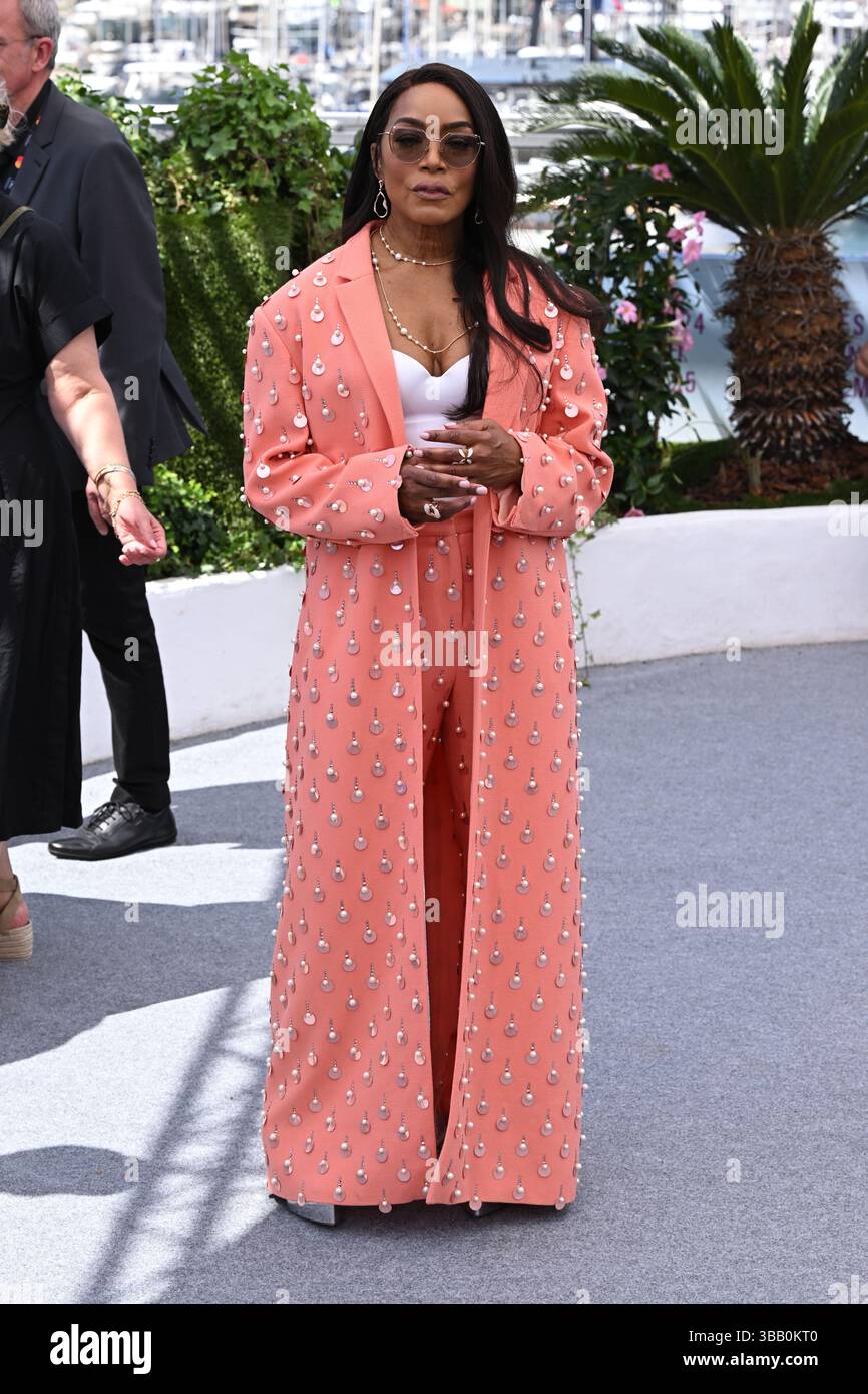 Angela Bassett attends a photocall for Mission: Impossible - The Final ...