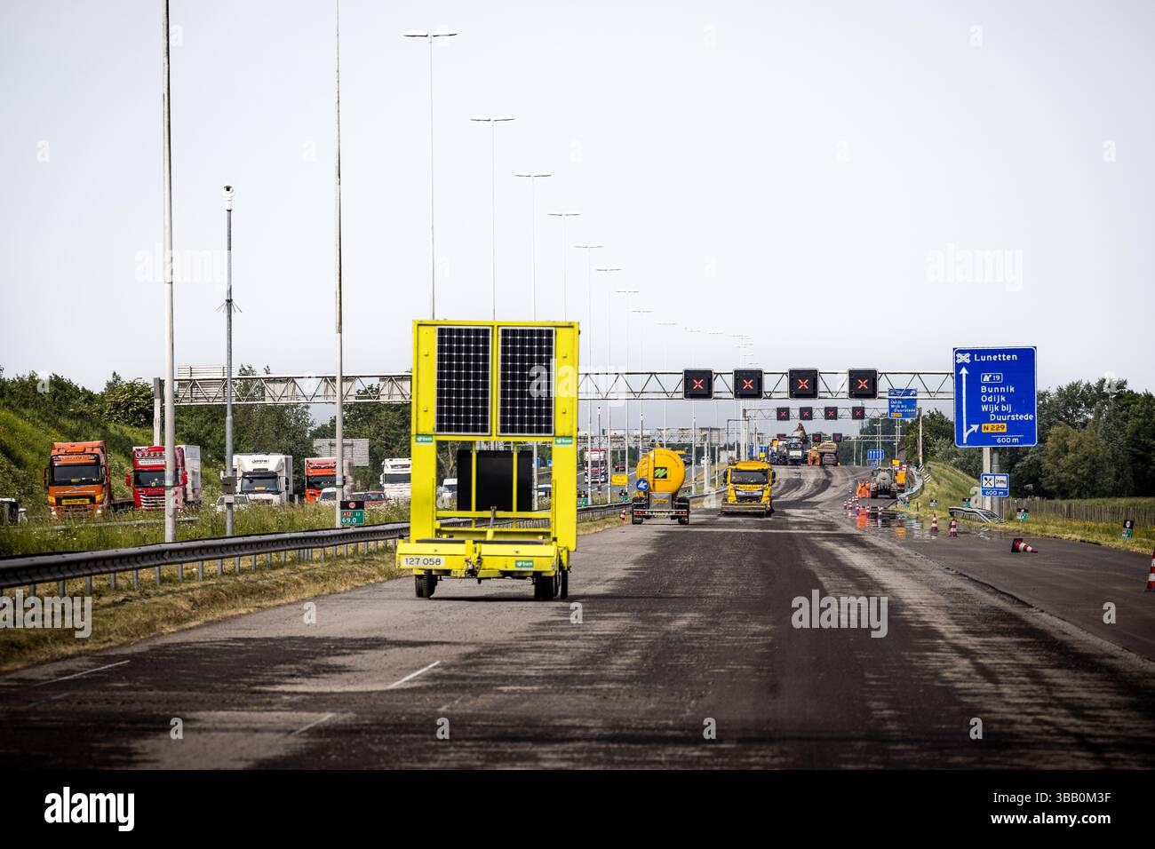 WOUDENBERG - The A12 is being resurfaced with quieter asphalt. The ...