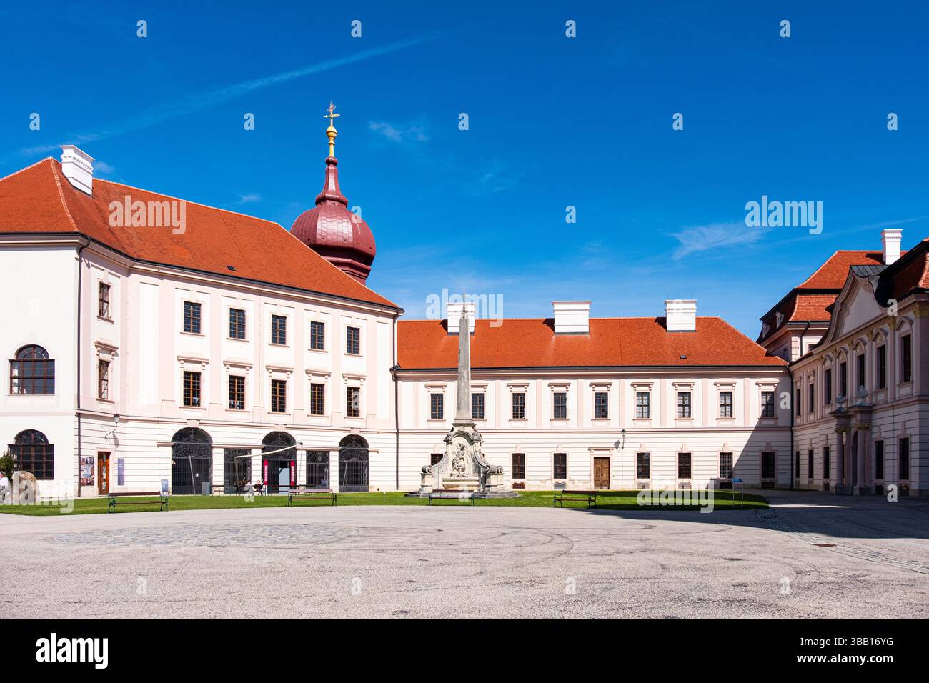 Gottweig abbey rebuilt on a grander scale hi-res stock photography and ...
