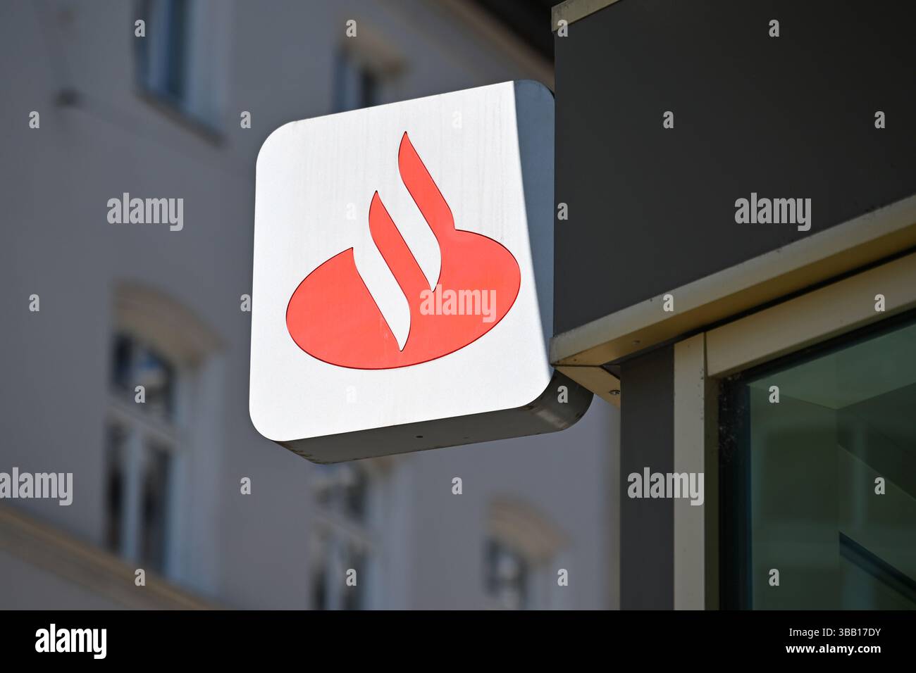 Munich, Deutschland. 13th May, 2025. SANTANDER Bank logo. ? Credit: dpa ...