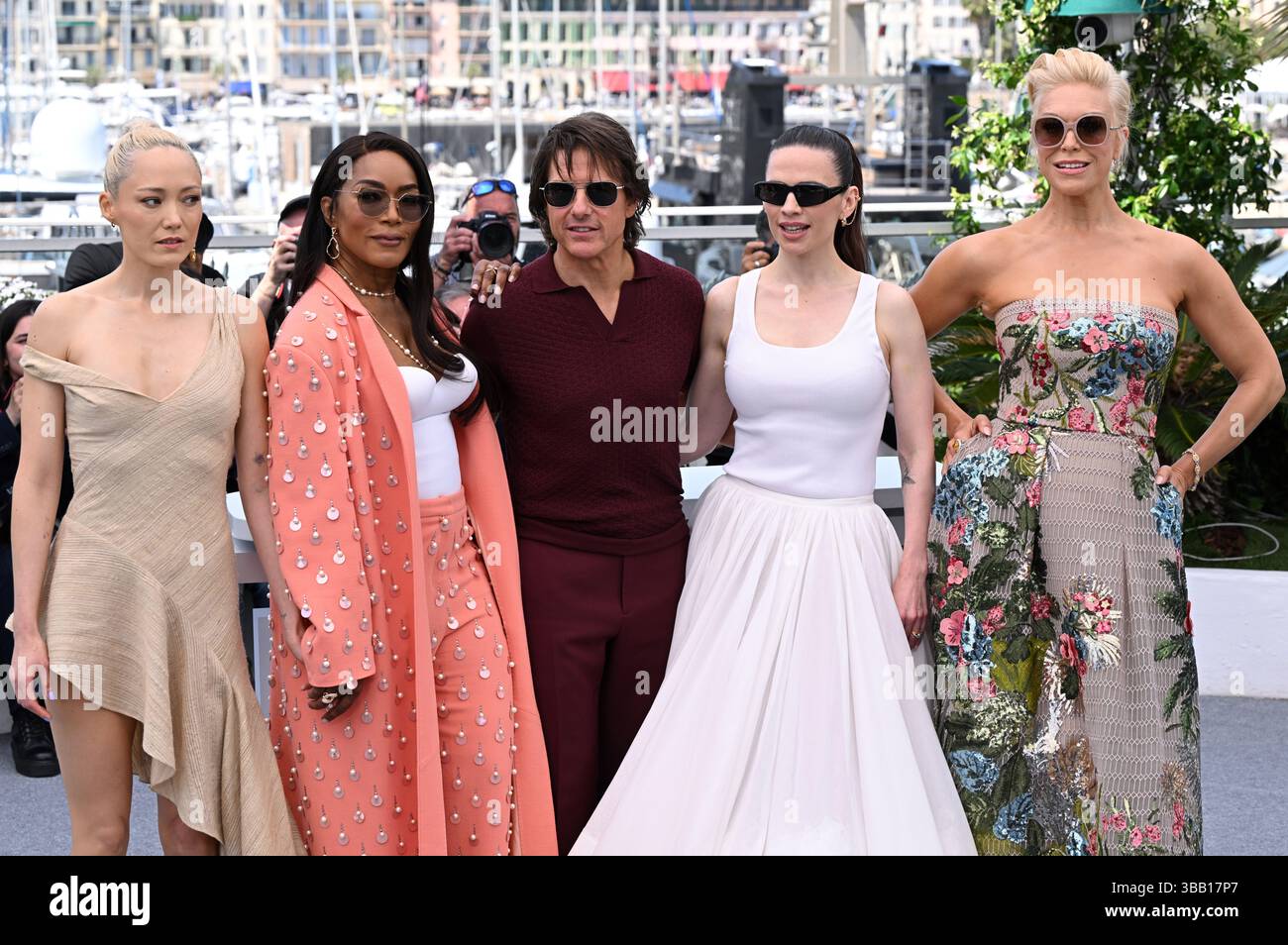 Hannah waddingham and hayley atwell hi-res stock photography and images ...