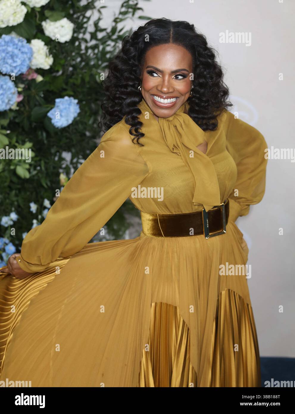 May 13, 2025, New York, New York, USA: Actor SHERYL LEE RALPH seen ...