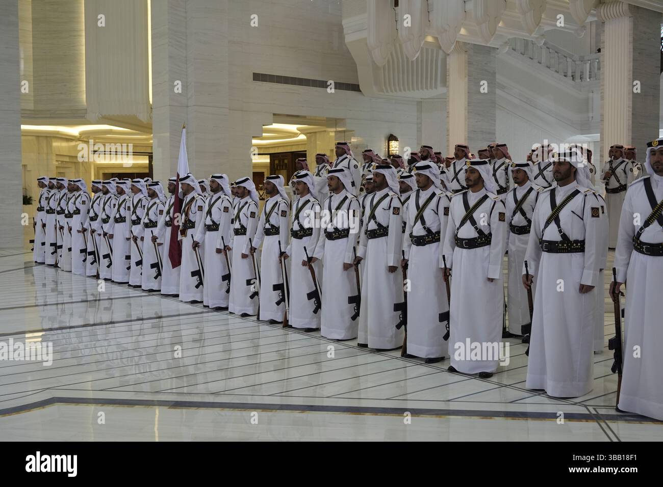 Qatari honor guard wait for the arrival of President Donald Trump ...