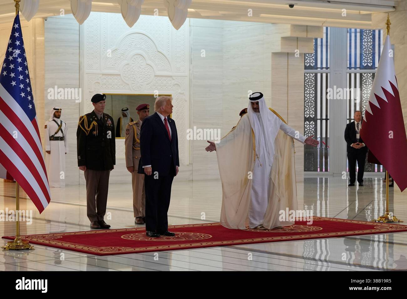 Qatar's Emir Sheikh Tamim bin Hamad Al Thani welcomes President Donald ...