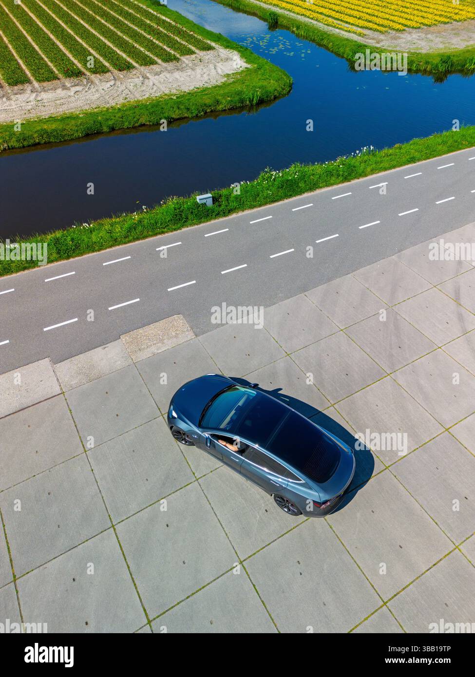 Concrete lot hi-res stock photography and images - Alamy