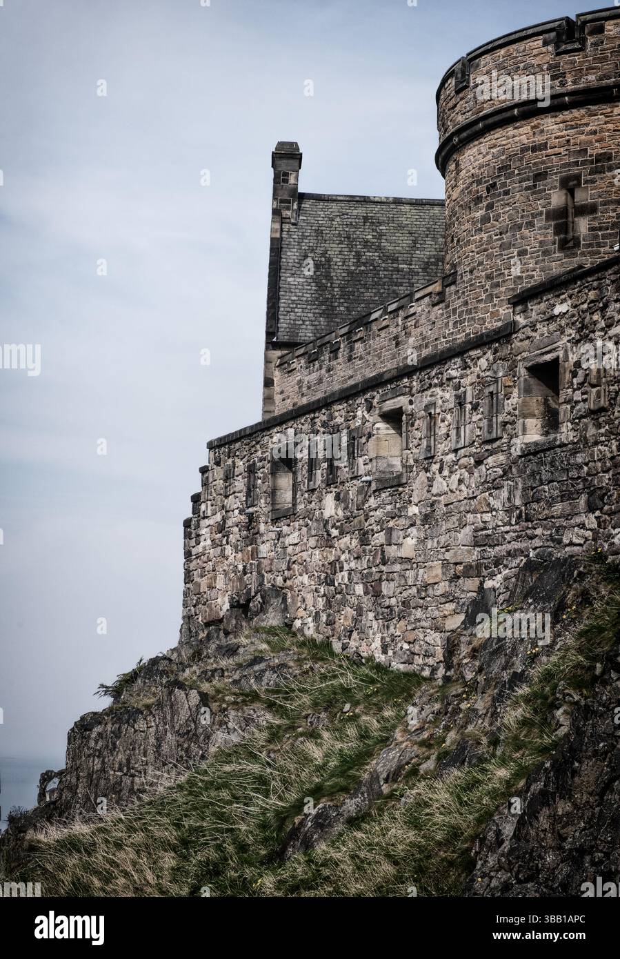 Fortified house on the cliff face in Edinburgh, Scotland Stock Photo ...