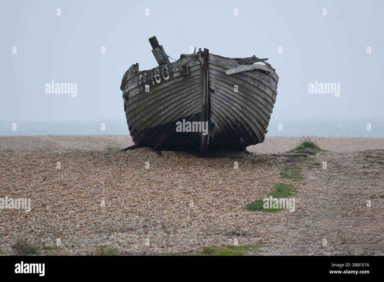 Wrecks on water edge hi-res stock photography and images - Alamy