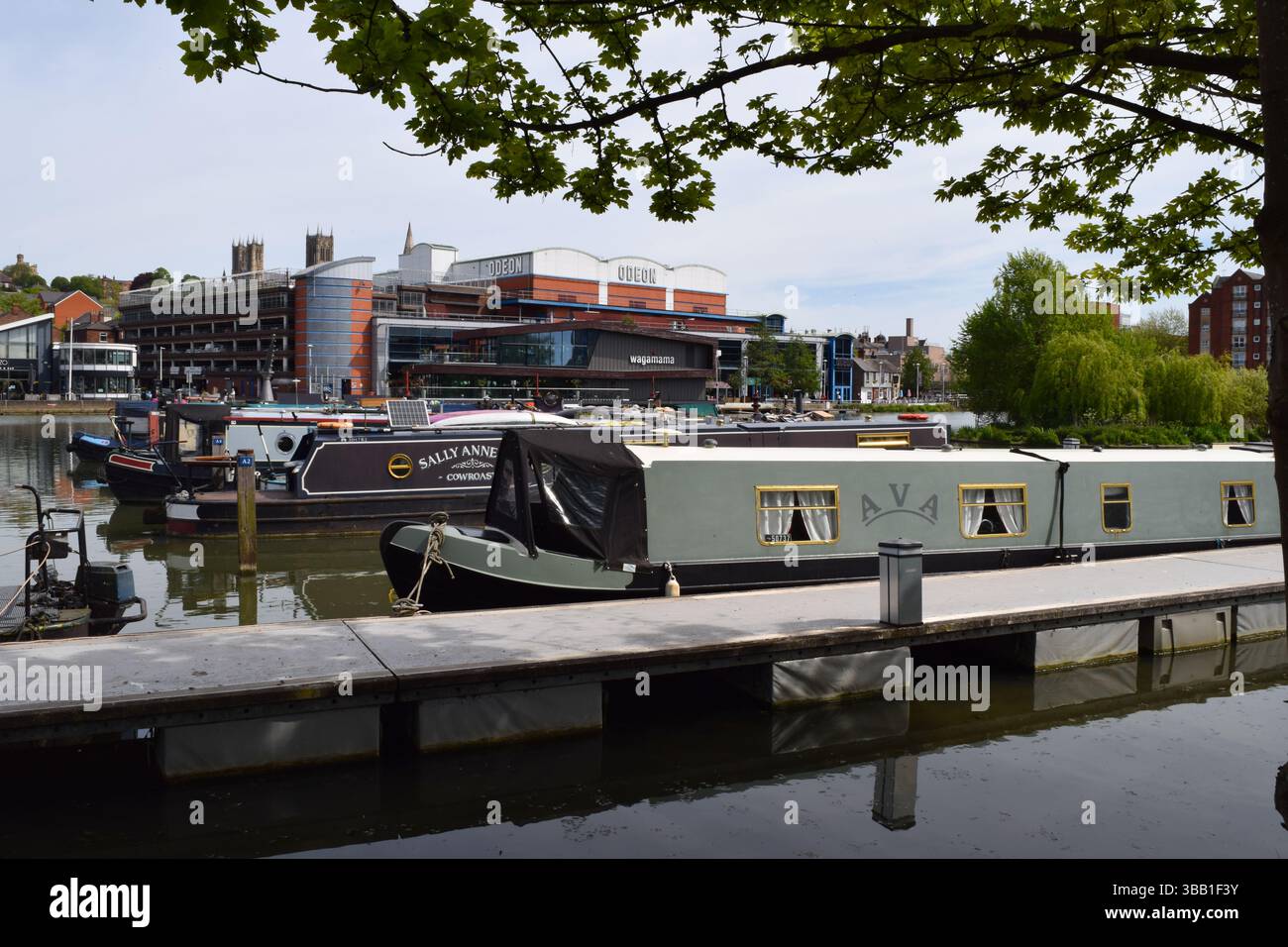 Brayford Pool, Lincoln uk connecting River Witham and Foss Dyke Canal ...