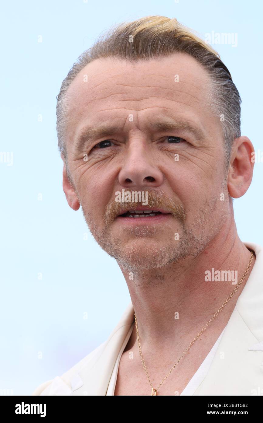 SIMON PEGG at the "Mission: Impossible The Final Reckoning" Photocall ...