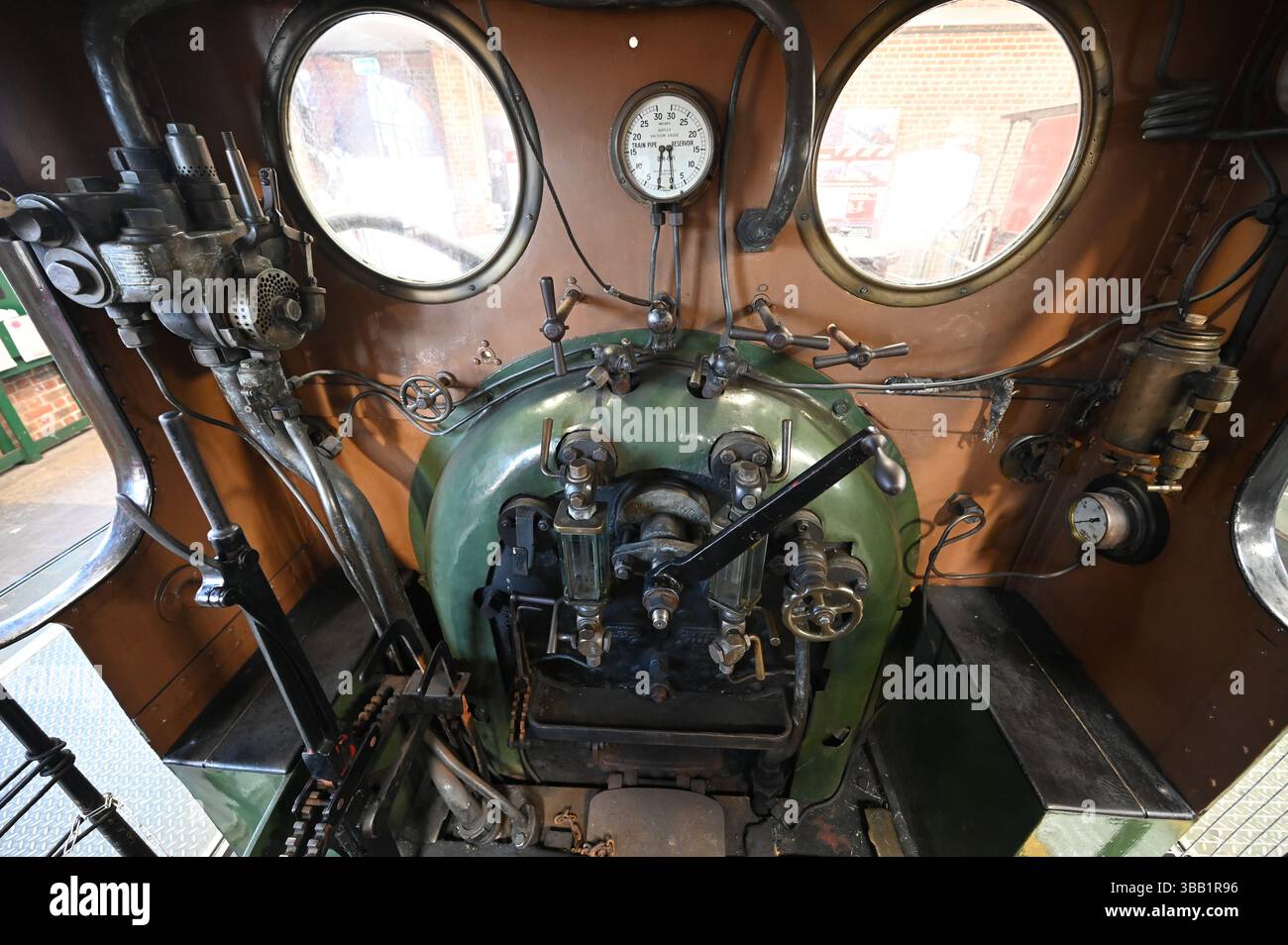 The Footplate/Drivers cab of a 19th century steam engine Stock Photo ...