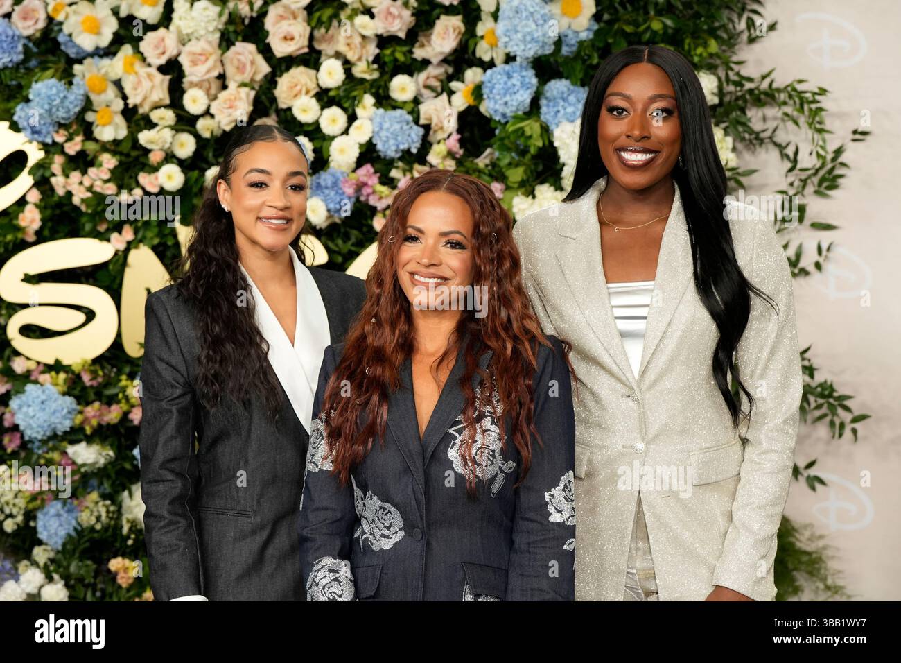 L R: Andraya Carter, Elle Duncan, Chiney Ogwumik attends the 2025 ...