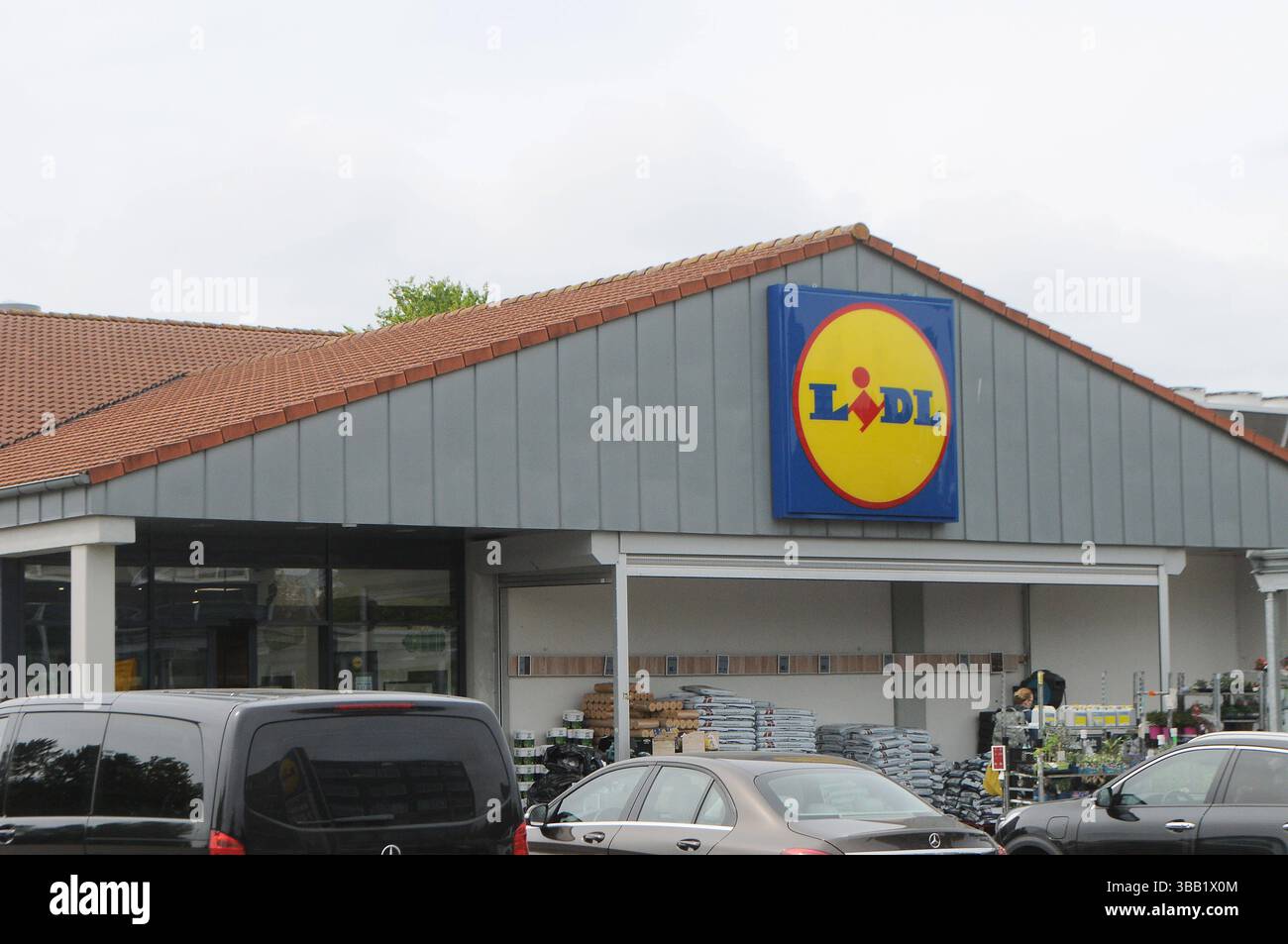 Copenhagen/ Denmark/14 may 2025/German lidl grocery chain store n ...