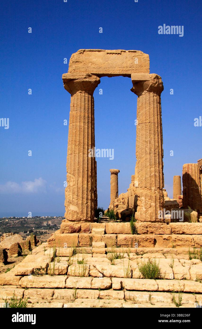 Italy, Sicily, Agrigento. Akragas in the Valley of The Temples. Ancient ...