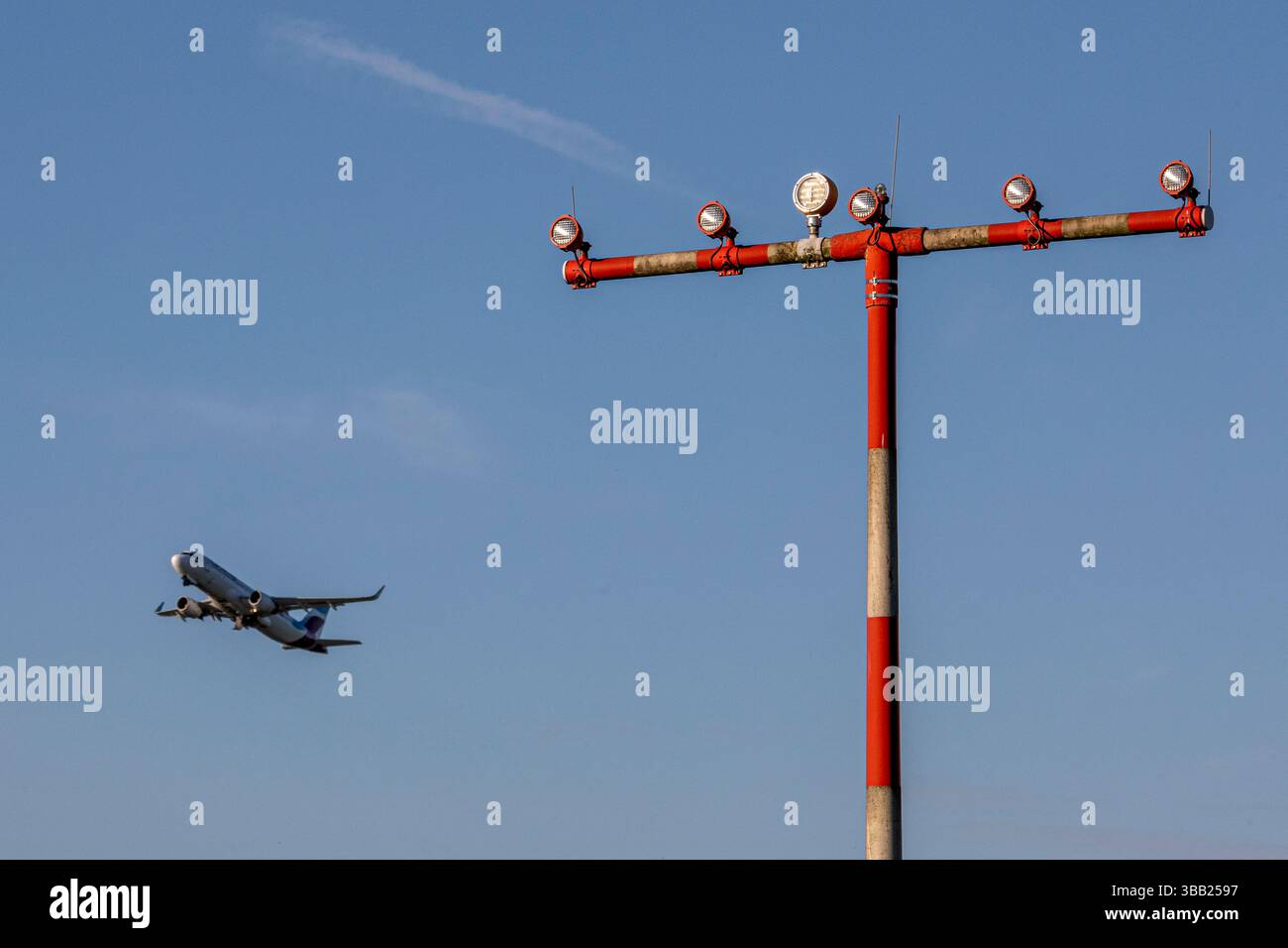 Aircraft taking off from Airport DUS Stock Photo - Alamy