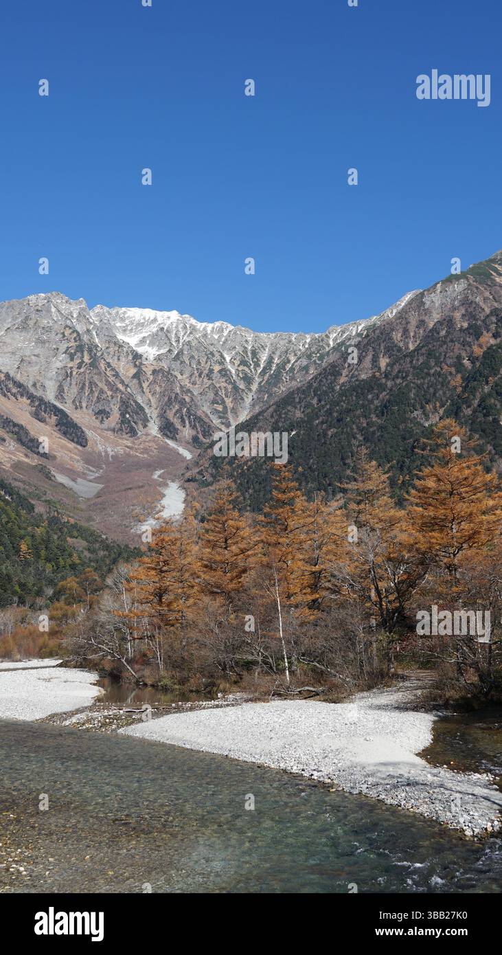 Breathtaking Fall Landscapes of Kamikochi, Nagano Stock Photo - Alamy