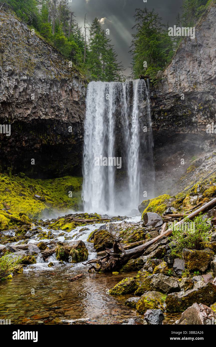 Tamanawas Falls at Mount Hood in Oregon Stock Photo - Alamy