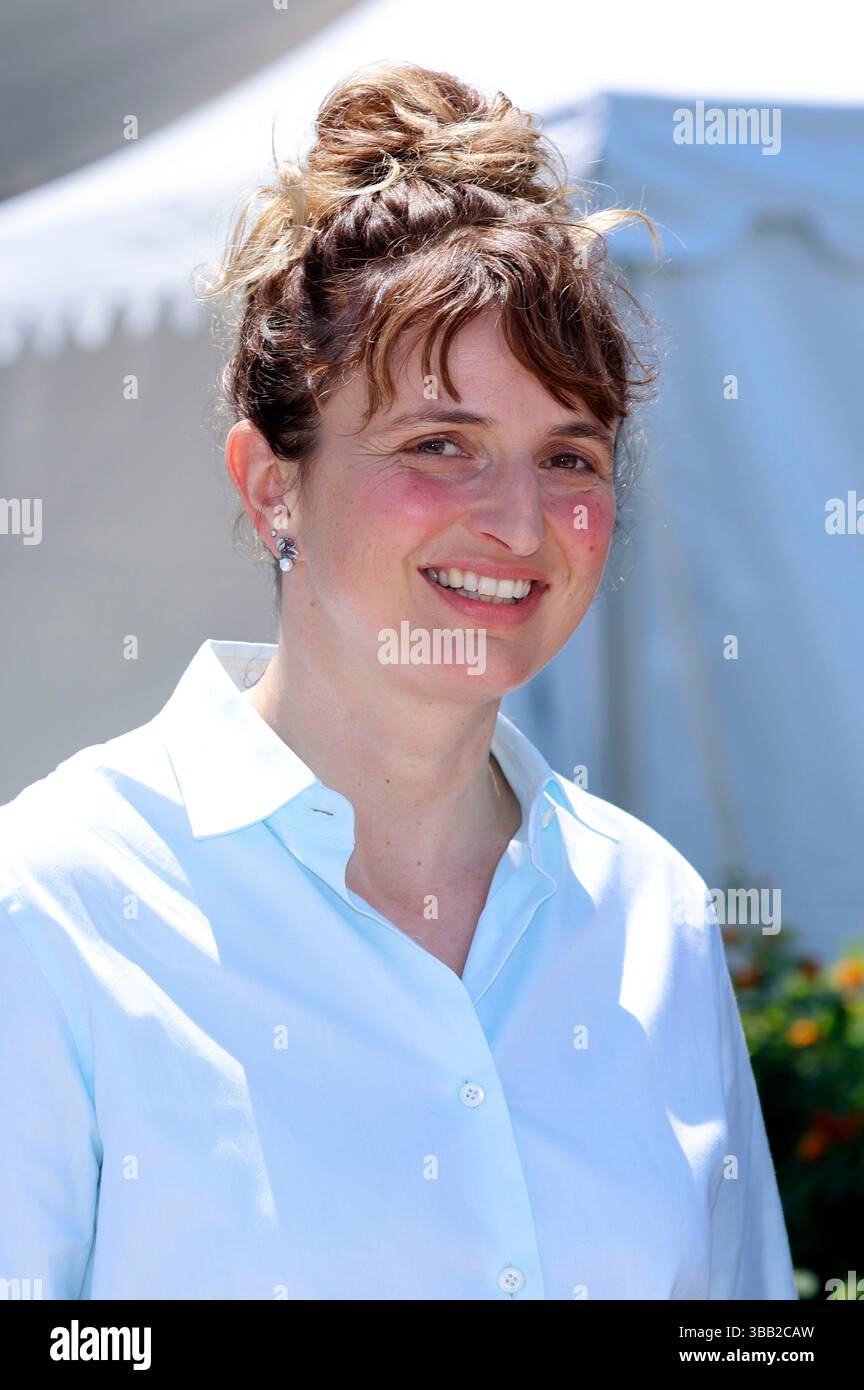 Alice Rohrwacher beim Photocall mit der Caméra D'Or-Jury auf dem ...