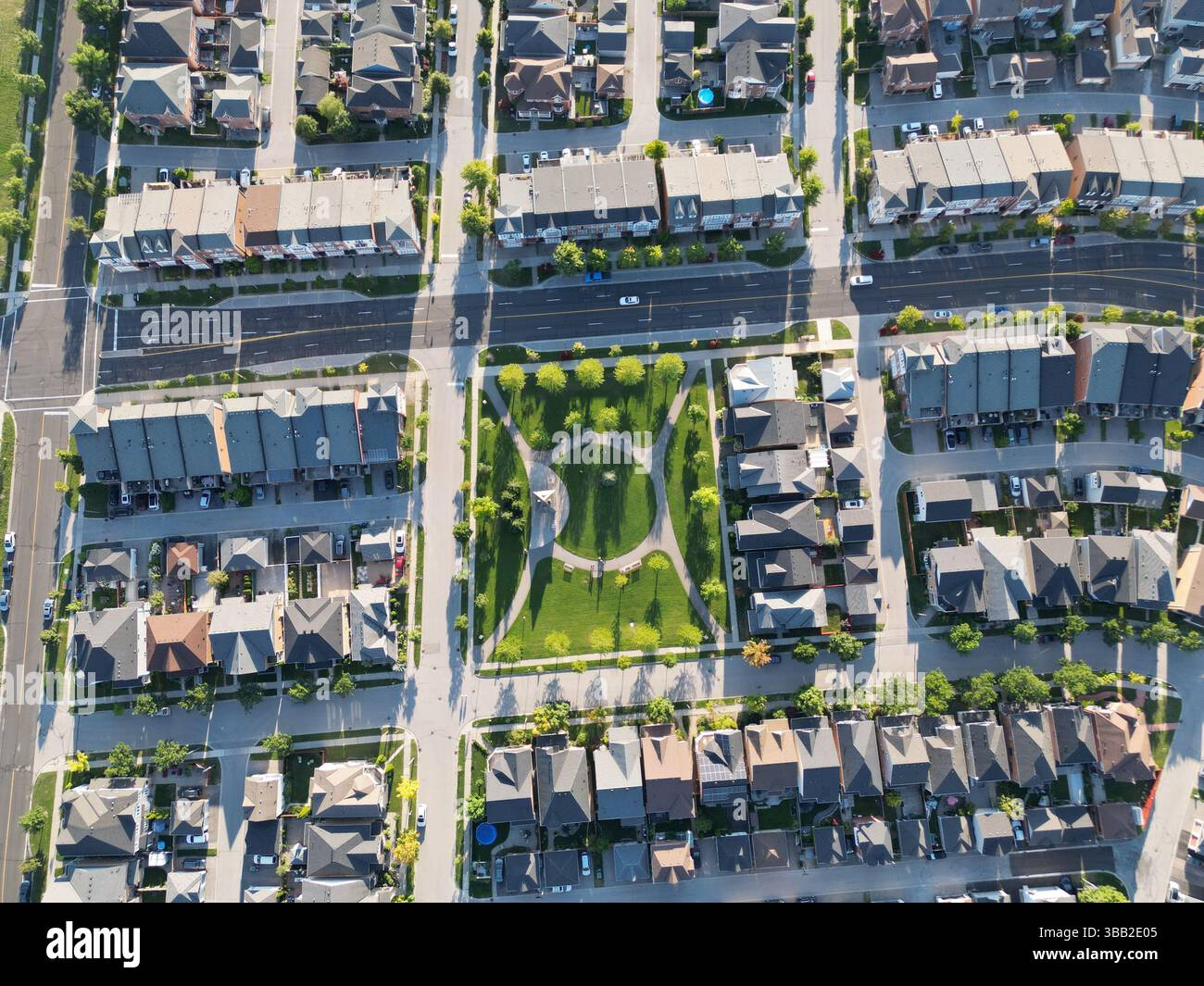 Aerial Views of Markham Residential Neighborhoods and Open Lands Stock ...