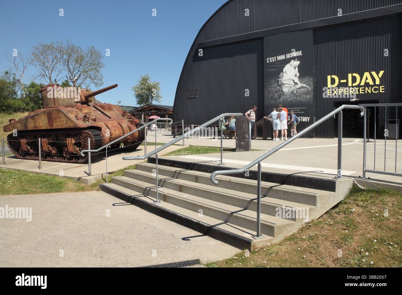 American Sherman tank outside the D-Day Experience museum, Carentan-les ...