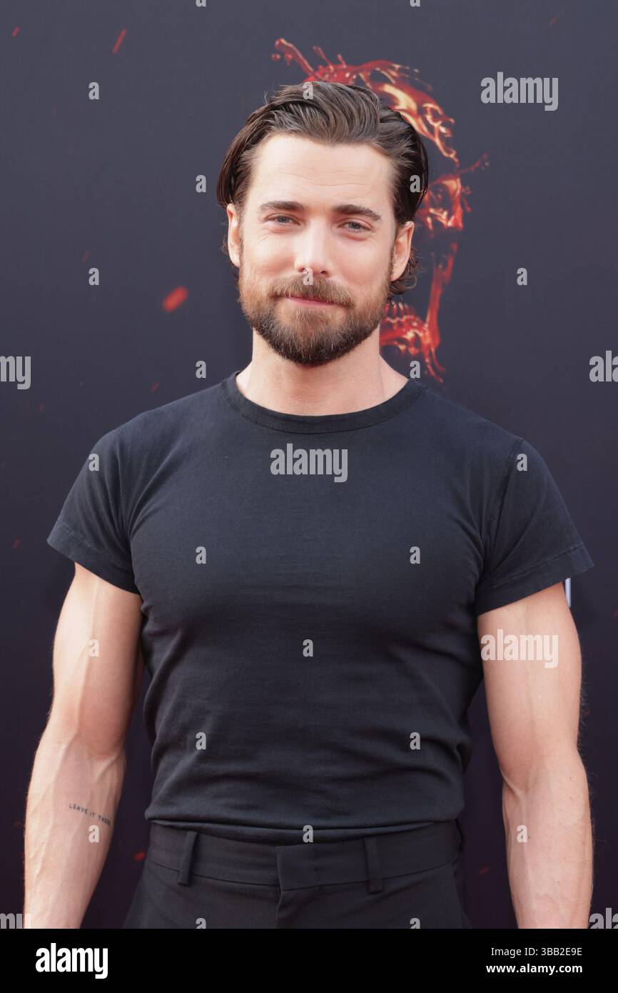 Dustin Milligan attends the world premiere of Warner Bros' "Final ...